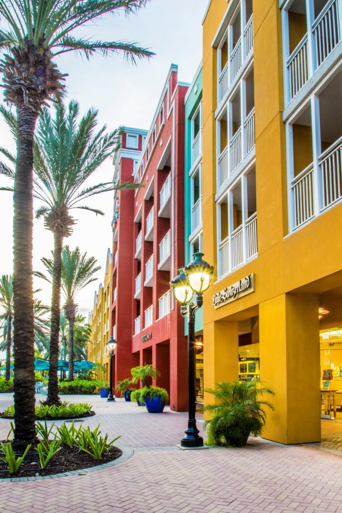 Photo Gallery - Renaissance Mall & Rif Fort